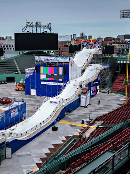 Red Bull Crashed Ice Boston: Facts and figures ++info++