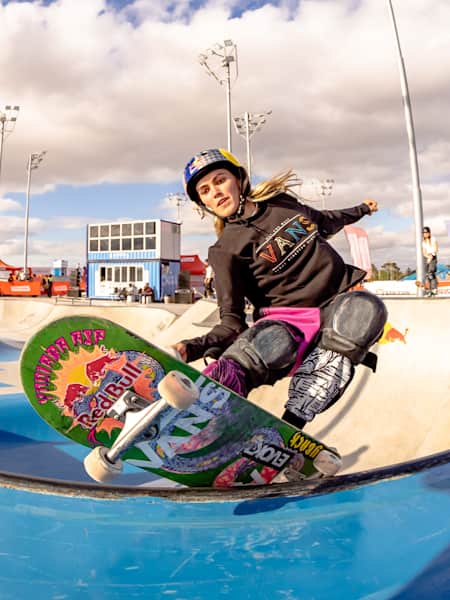 Yndiara Asp: Get to know the Brazilian pro skater