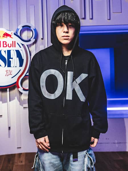 swettyインタビュー『高校卒業したら海外もいい。リスナーにちゃんと響く曲をつくりたい』｜レッドブル