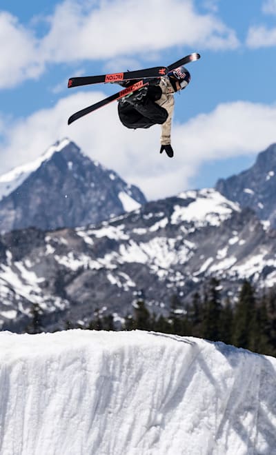 Eileen Gu: Freestyle Skiing – Red Bull Athlete Profile