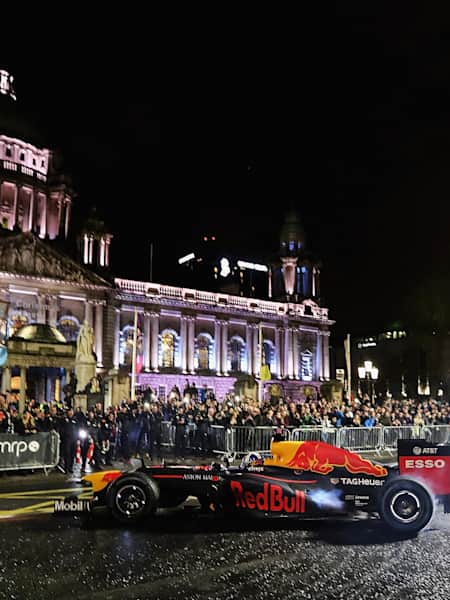 F1 Showrun Belfast 2018: Watch the highlights ++video++