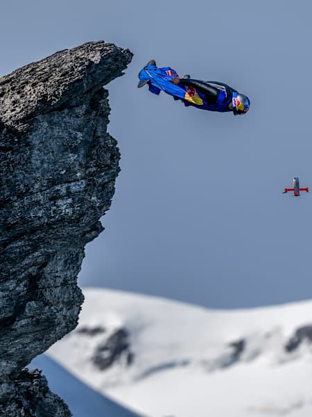 347 km/h: Nuevo récord mundial de velocidad con wingsuit
