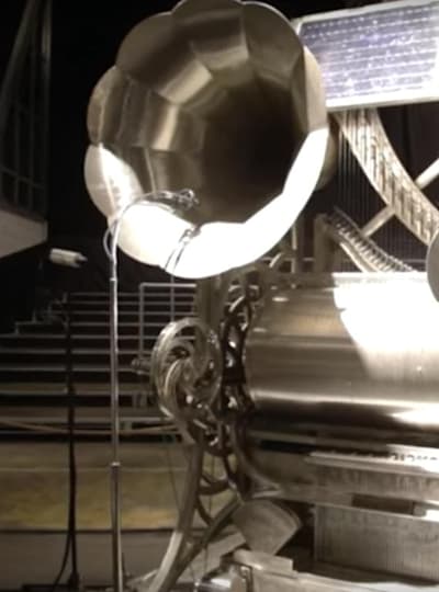 Die schrägsten selbstgebauten Instrumente der Welt