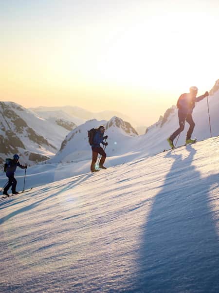 Mountaineering on a budget: Make it affordable but safe