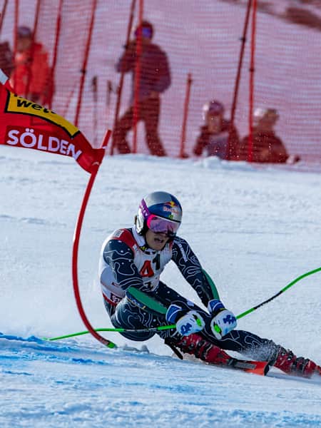 Braathen emotional after Sölden 4th place: "It was magic!"