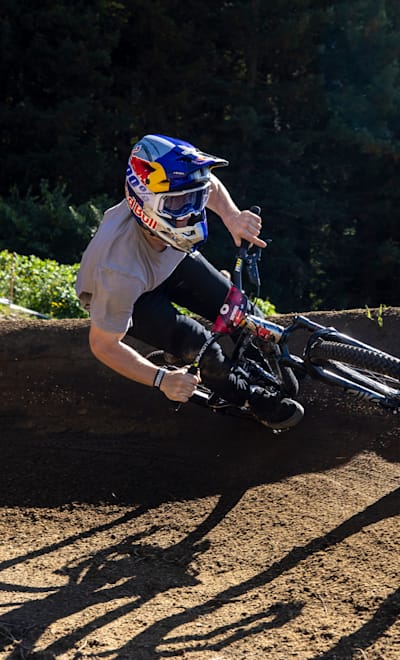 Kade Edwards: MTB Downhill – Red Bull Athlete Page