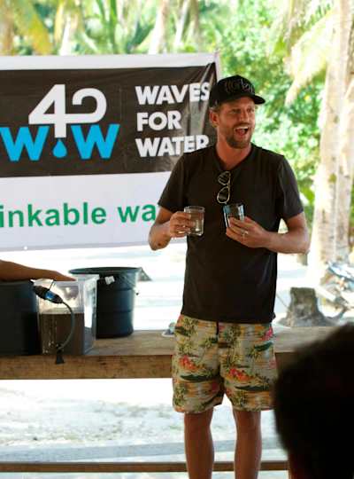 Red Bull TV Doku: Waves for Water +++ Weltwassertag