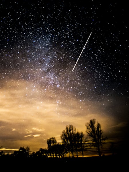 Perseidy: jak, gdzie i kiedy oglądać spadające gwiazdy?