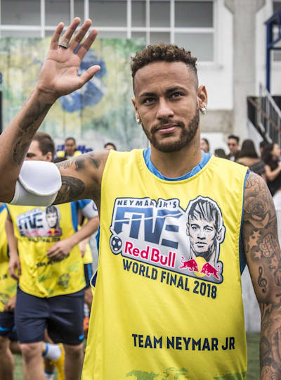 O primeiro jogo de Neymar transmitido na TV