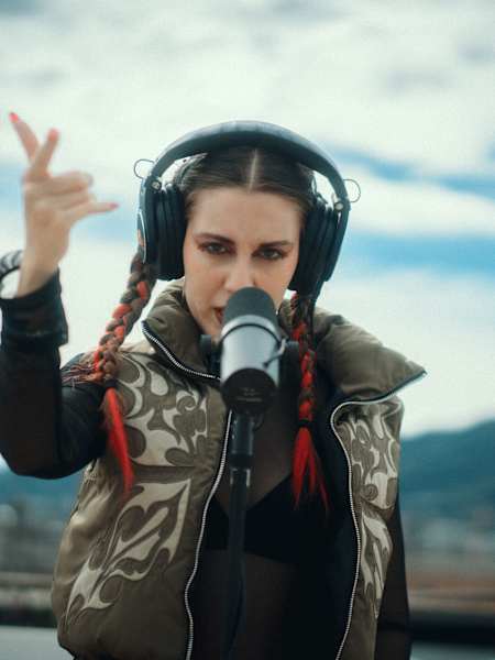 60 Seconds mit LUM: Rapperin und Pop-Diva gleichzeitig