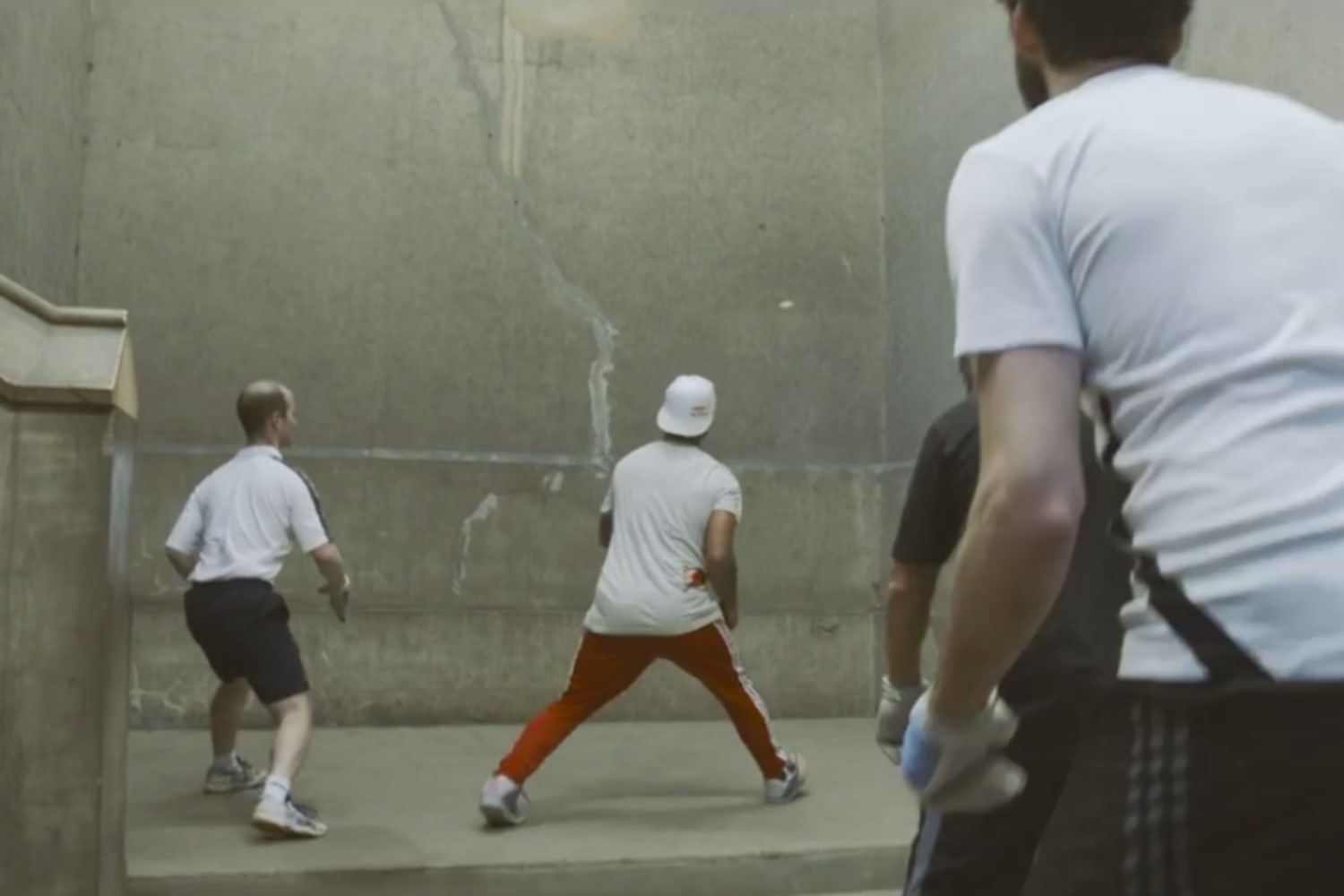 Eton Fives courts explained as Timbo Gonzalez tries it
