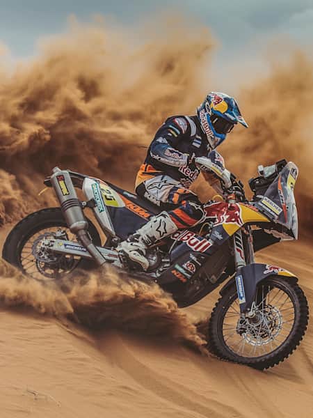 Dakar Rally: Essential kit for KTM team bikers *video*