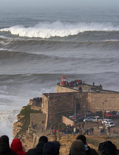 History of surfing at Nazaré: The origins and evolution