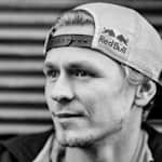 Buying your first skateboard: Guide and beginners' tips