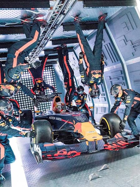 Red Bull Racing: Zero-G pitstop support team interview