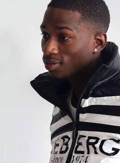 Vianni: Watch the UK R&B star's new video You