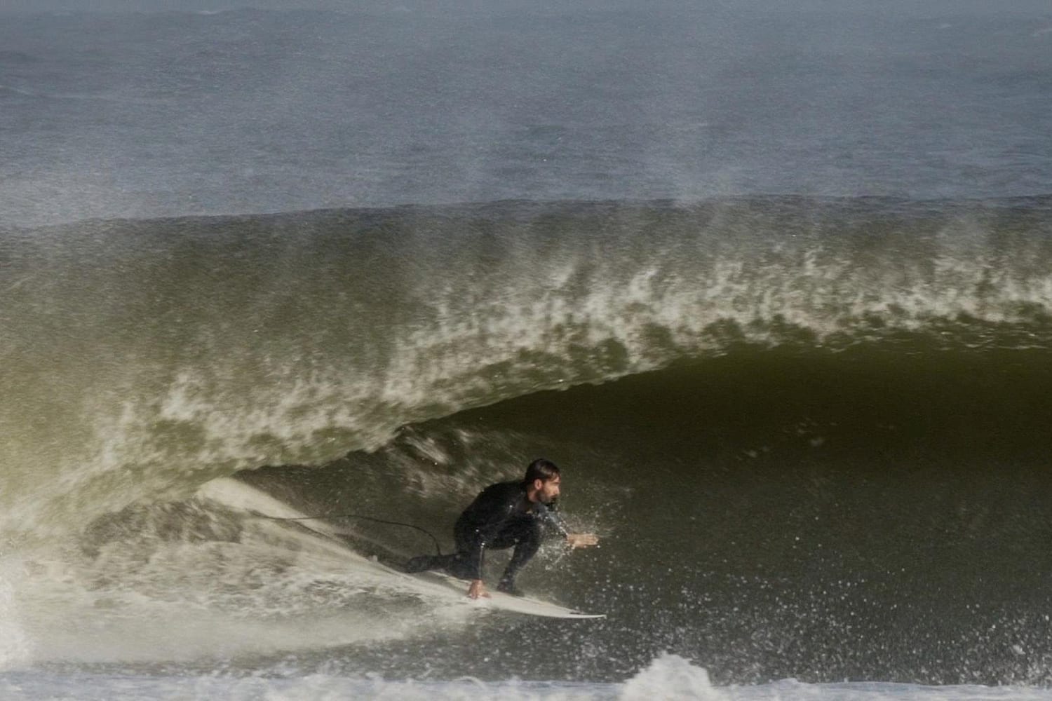 Skeleton Bay : Surf dans les tubes de Namibie en vidéo