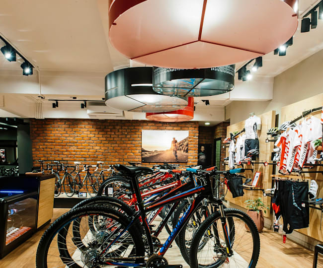 Impact of local bike shops: 5 reasons to support them