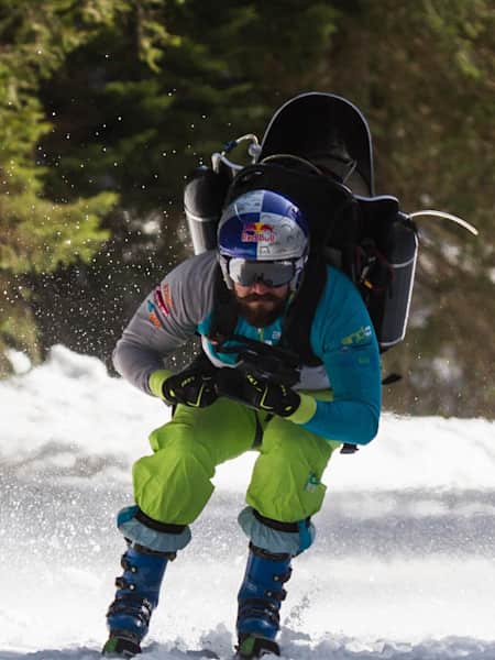 Filip Flisar jetpack challenge ++video++ Red Bull Snow