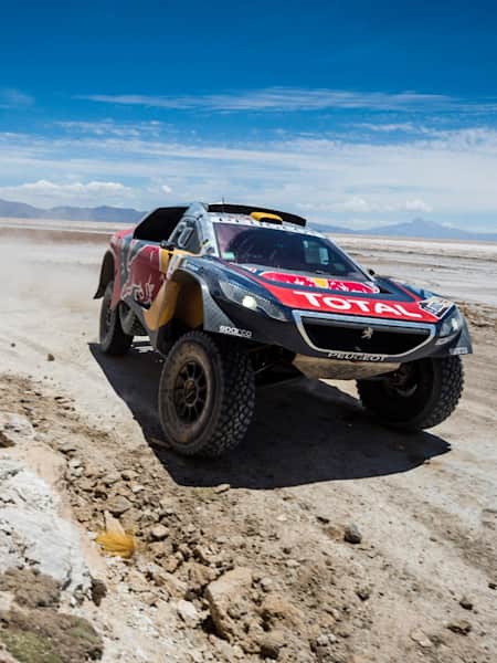The best car action from the 2016 Dakar Rally