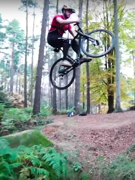 Matt Jones video: Downhill & dirt jumps on a road bike