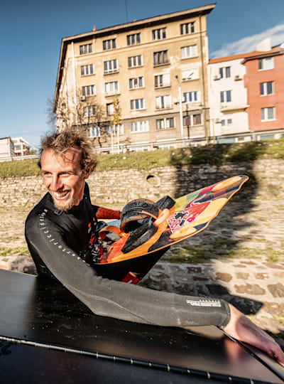 Nicola Abadjiev: How kitesurfer makes road trips work