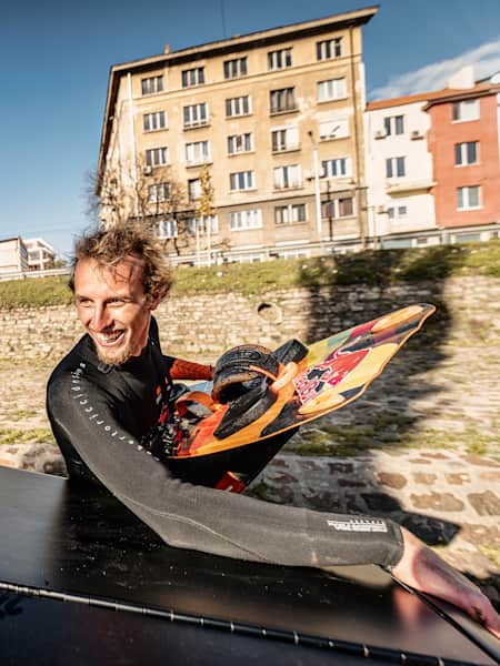 Nicola Abadjiev: How kitesurfer makes road trips work