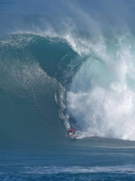 Sessions: Massive January waves ridden at Jaws +video+