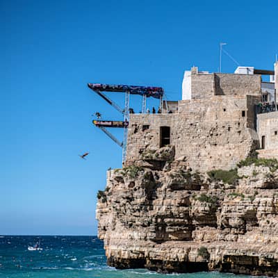 Red Bull Cliff Diving Polignano a Mare 2021 Información