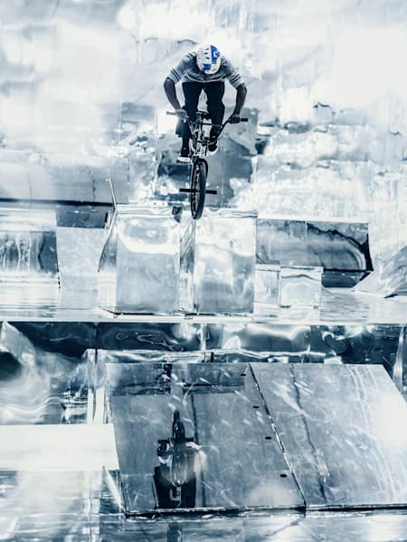 Red-Bull-Mirror-Park-Courage-Adams-Paul-Tholen-bmx