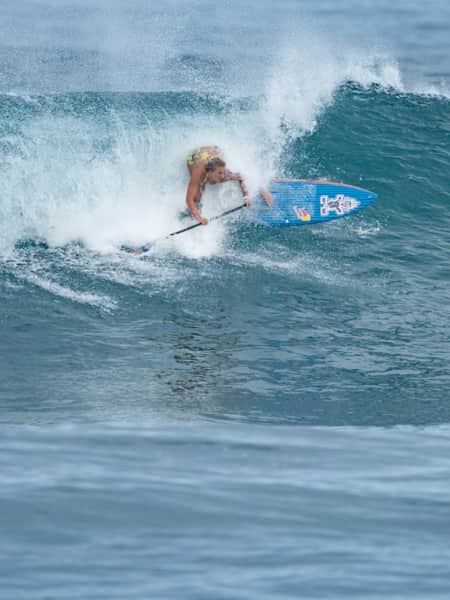 Paddleboarding: co to jest, na czym polega, jak zacząć?