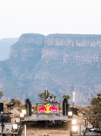 Red Bull Rendezvous presents 10 years of Black Motion