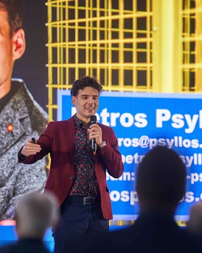 Petros Psyllos jurorem Red Bull Basement