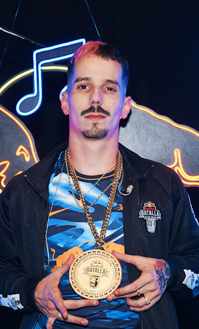 Skone: Perfil del MC