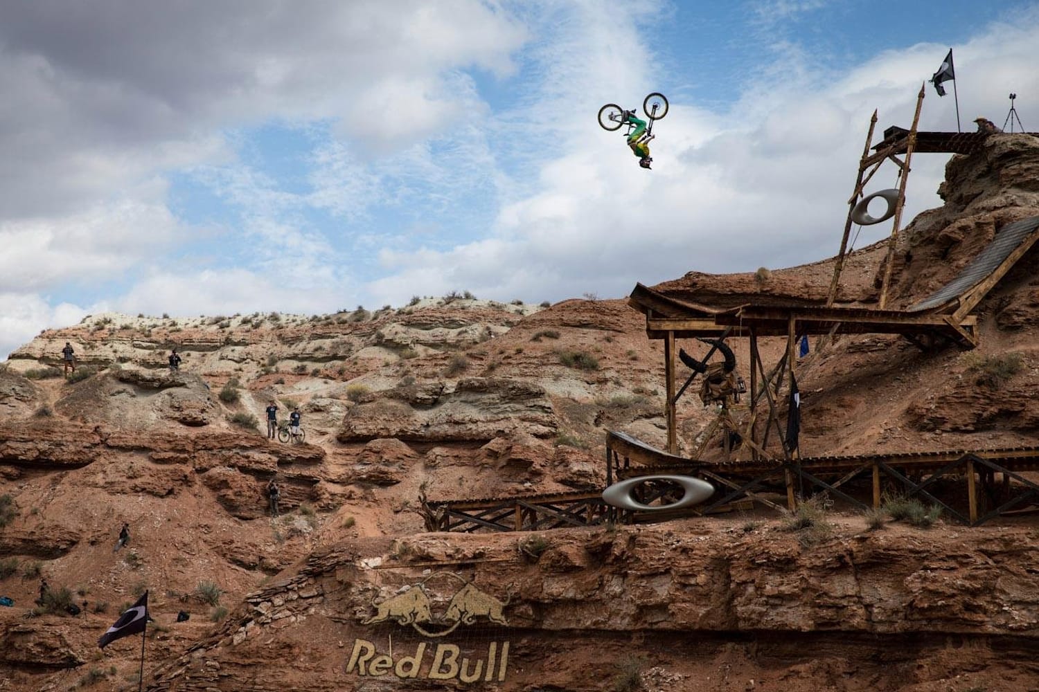 Le backflip de Cam Zink au Red Bull Rampage en vidéo
