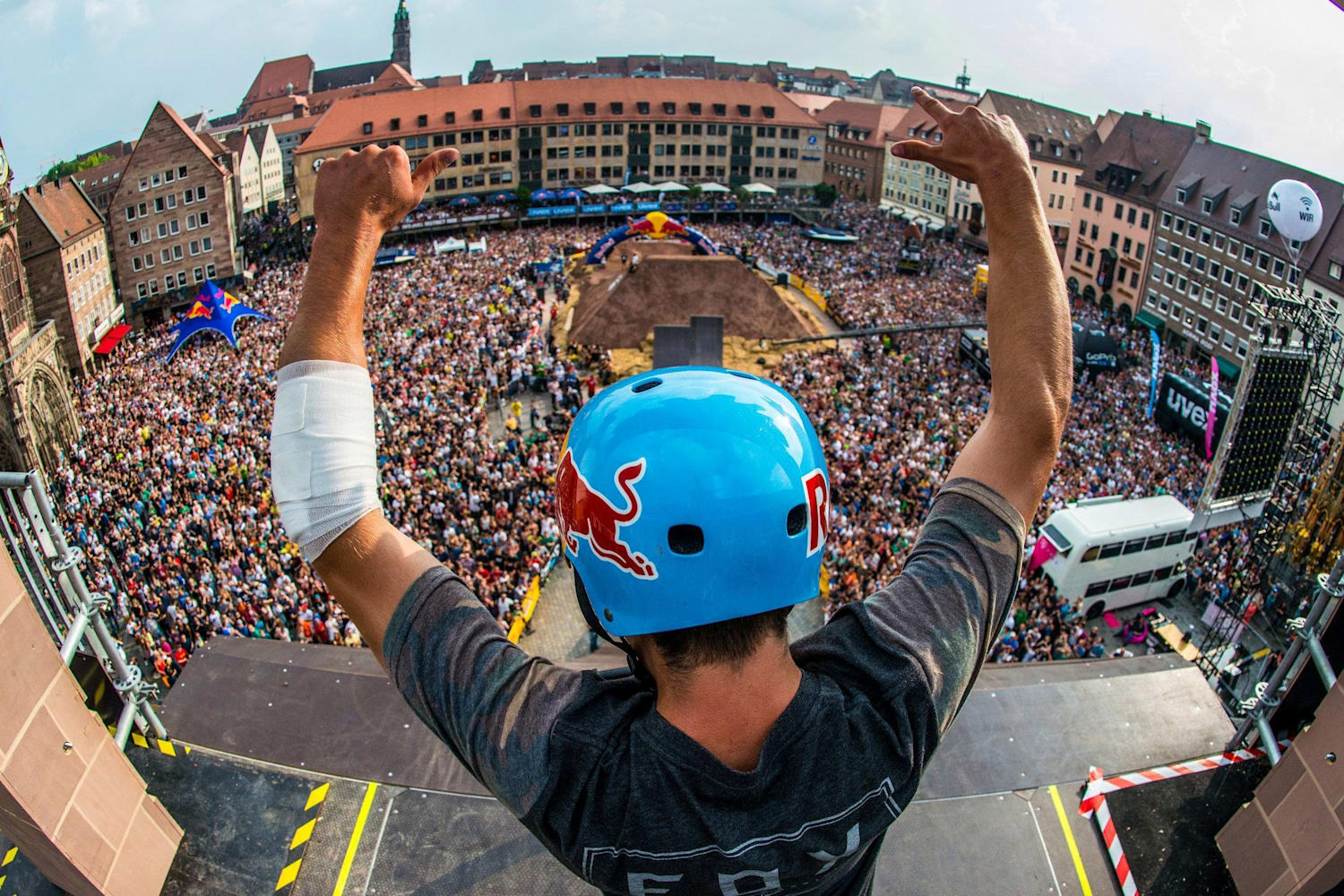 Red Bull District Ride 2017: FMB +++Official page+++