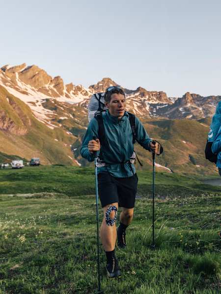 Epic battle unfolds as race reaches midpoint