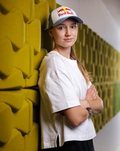 Ace 女王：Elena Rybakina