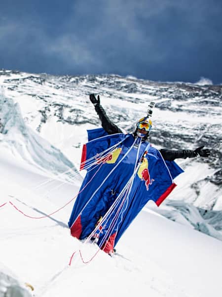 Basejumpen Red Bull The First Ever Wake Skate Base Jump