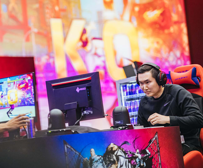 Gaming in Japan: 6 crazy things from Playing Fields doc
