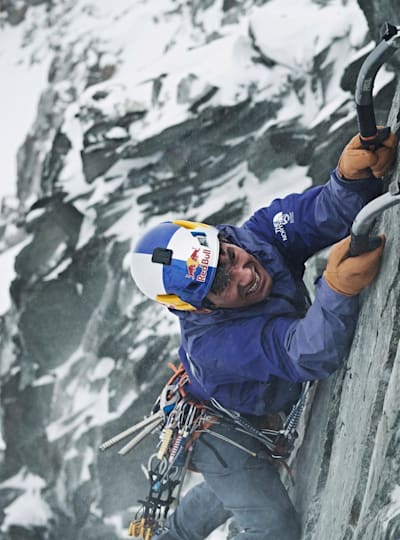 Red Bull Wingfinder: Climber David Lama takes the test