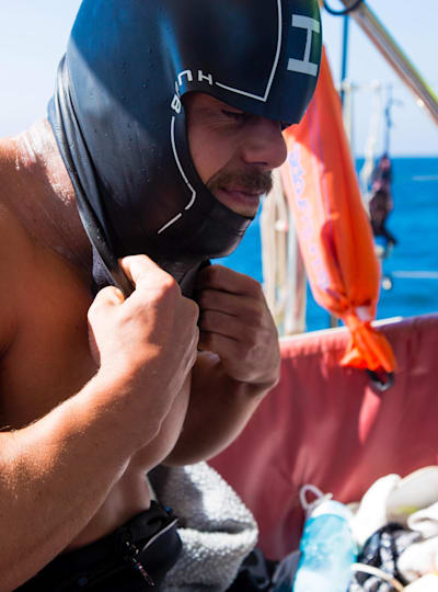 Ross Edgley, l'homme qui voulait nager 3200 km - Record