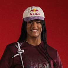 Laila Edwards: Breaking women’s hockey barriers