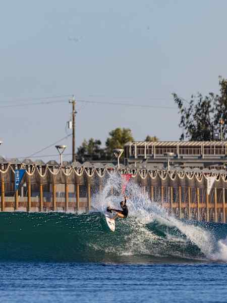 Top 8 best wave pools for surfing in the US