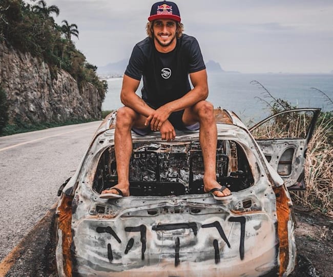 Lucas Chumbo, peso pesado do surf de ondas grandes