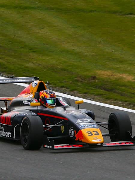 Doohan and Hauger clinch Rookie one-two at Brands