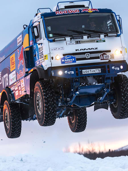 Team Kamaz Master: Camión del Dakar sobre la nieve