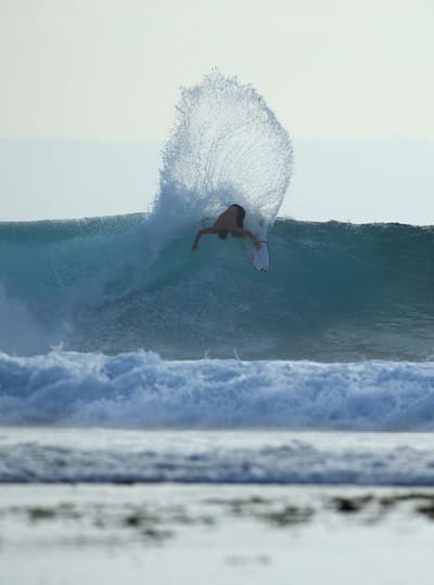 Surf : Sessions à Desert Point, Lombok en Indonésie