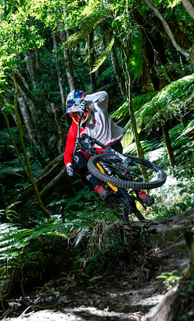 Lo c Bruni Biographie Photos Vid os Actus VTT