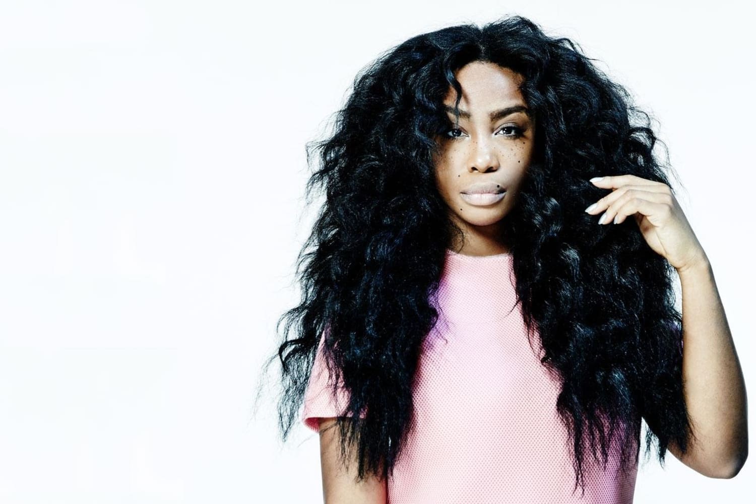 Cinco cosas que deberías saber sobre SZA